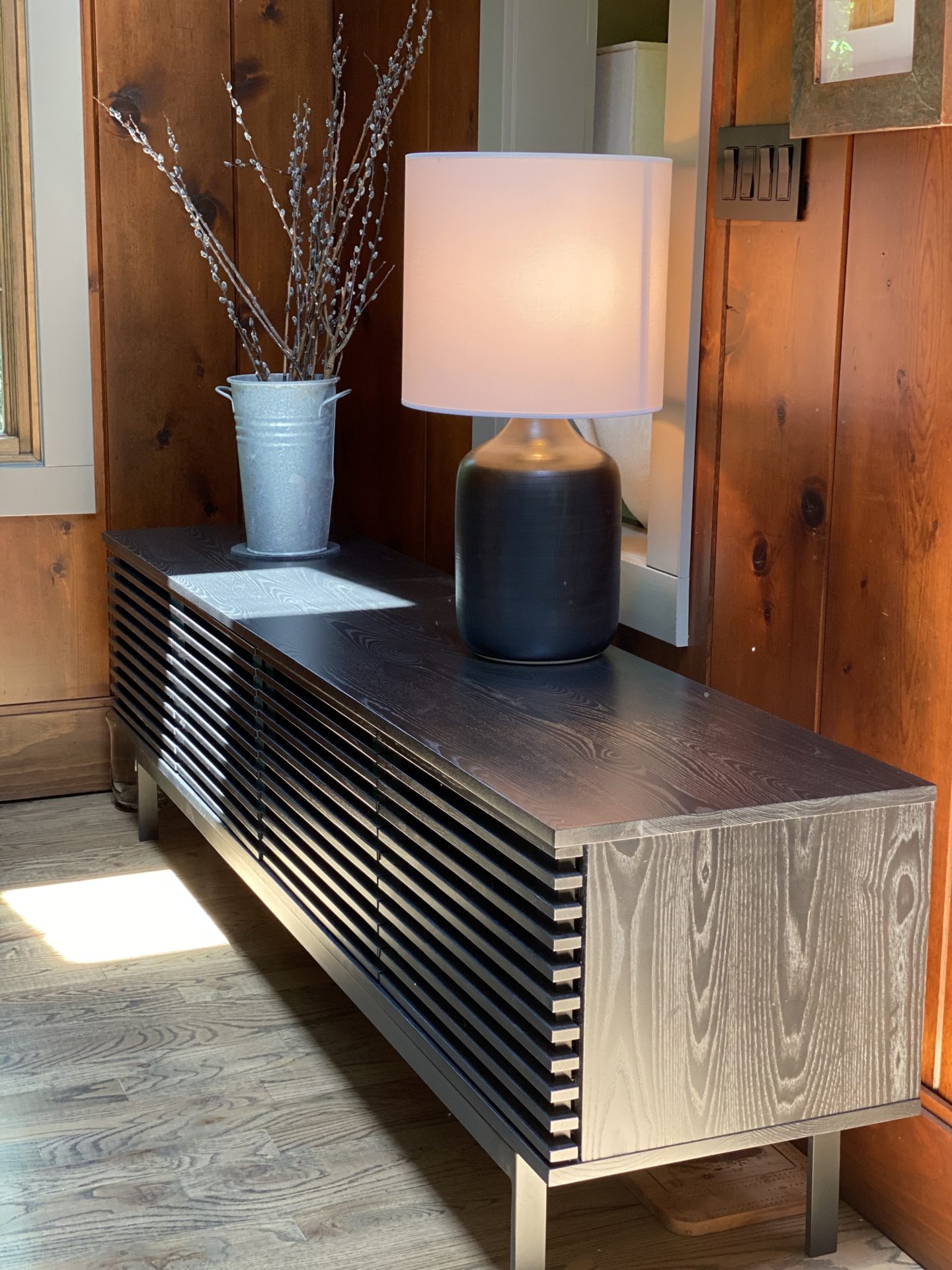 How I Decorated My Cabin - nocrumbsleft