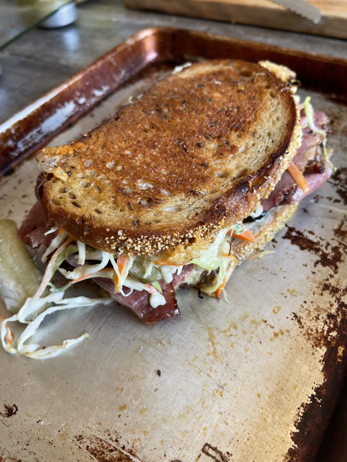 Griddled Pastrami Sandwich - nocrumbsleft