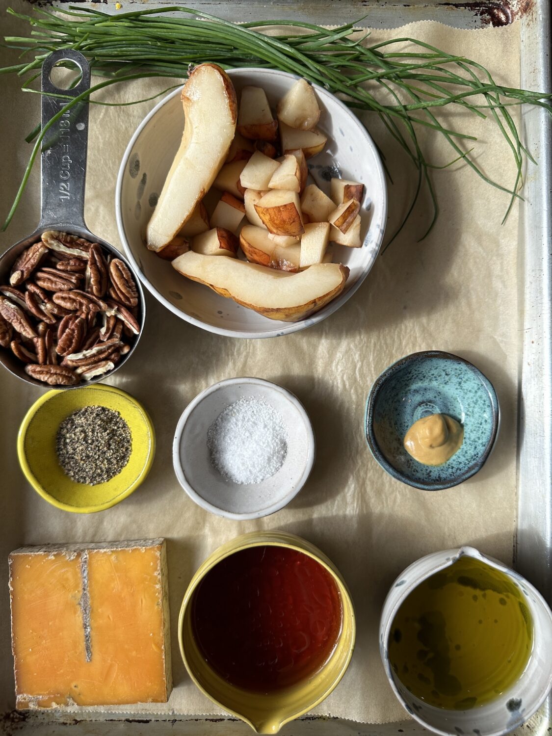 A Sensational Holiday Recipe: Red Rock Salad with Pears - nocrumbsleft
