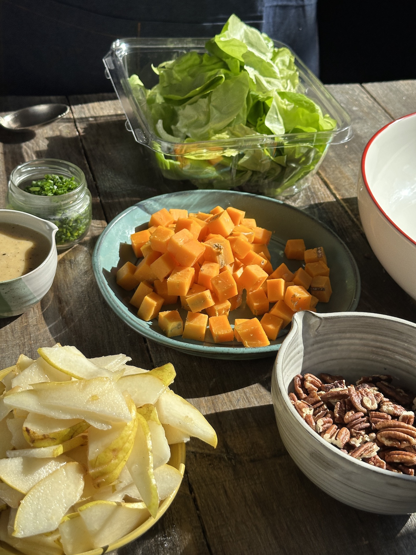 A Sensational Holiday Recipe: Red Rock Salad with Pears - nocrumbsleft
